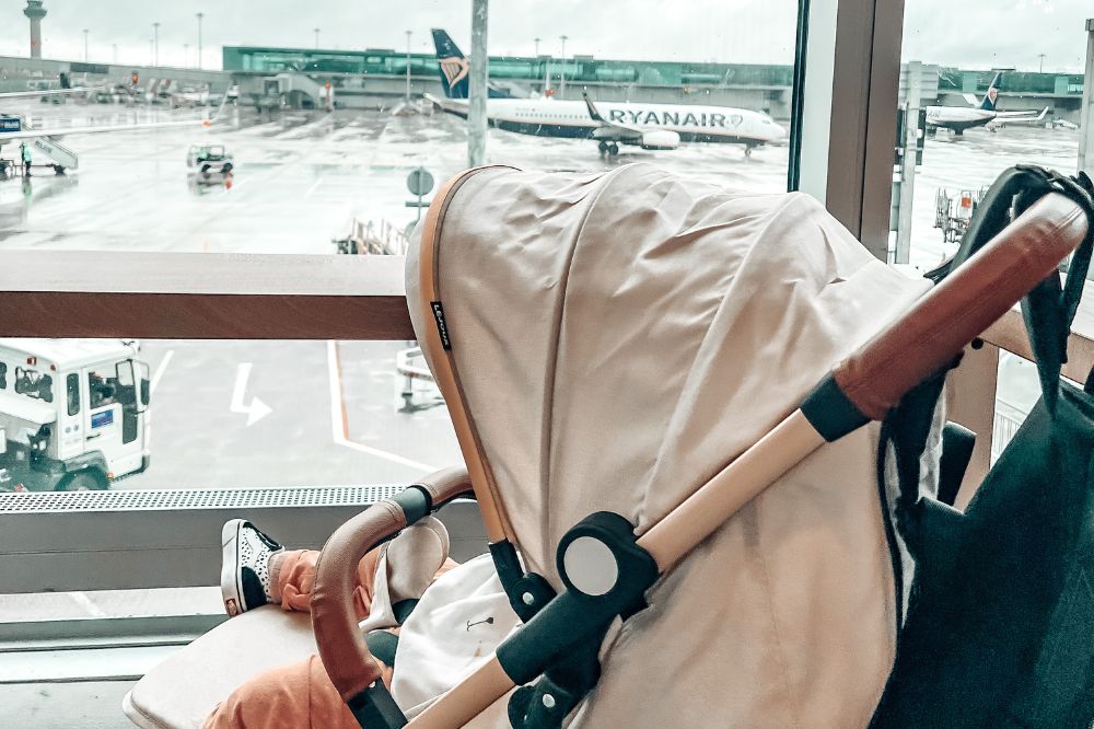 Can You Bring a Buggy on EasyJet Flights? | The Lejoux Stroller ...